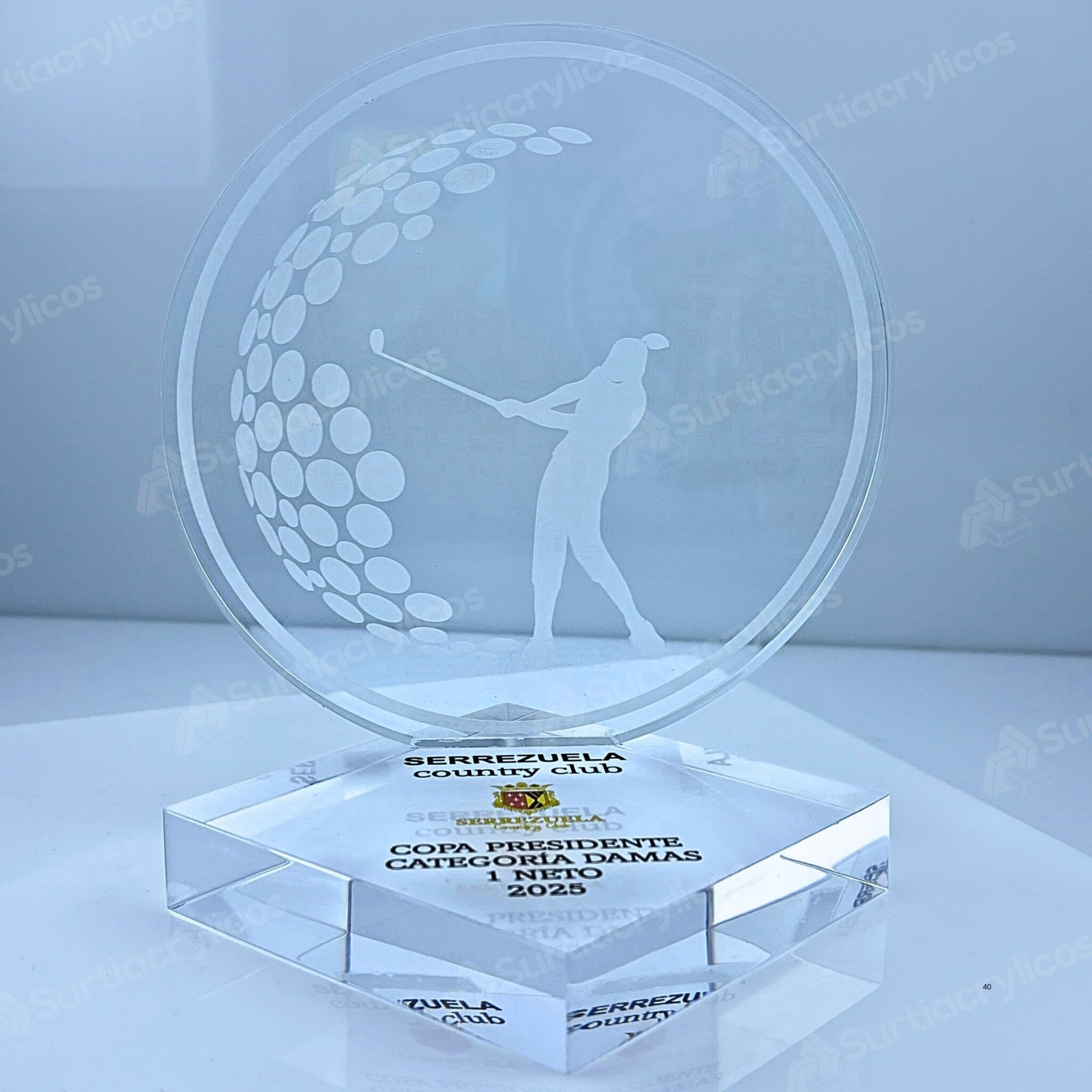 Trofeos en acrílico personalizados para cada ocasión